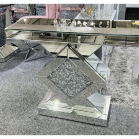 Diamond Crush Mirrored Furniture | Picture Perfect Home